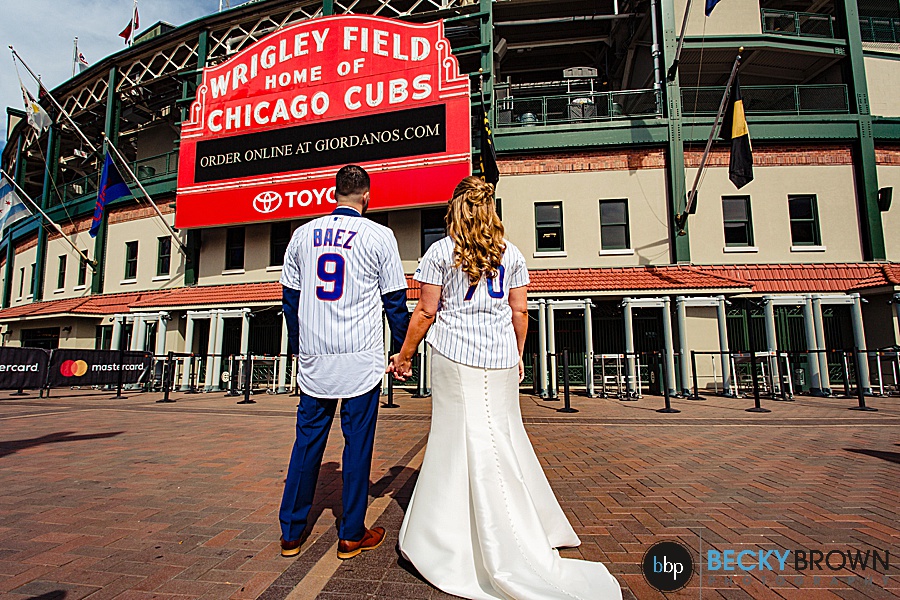 20-cubs-wedding-photo